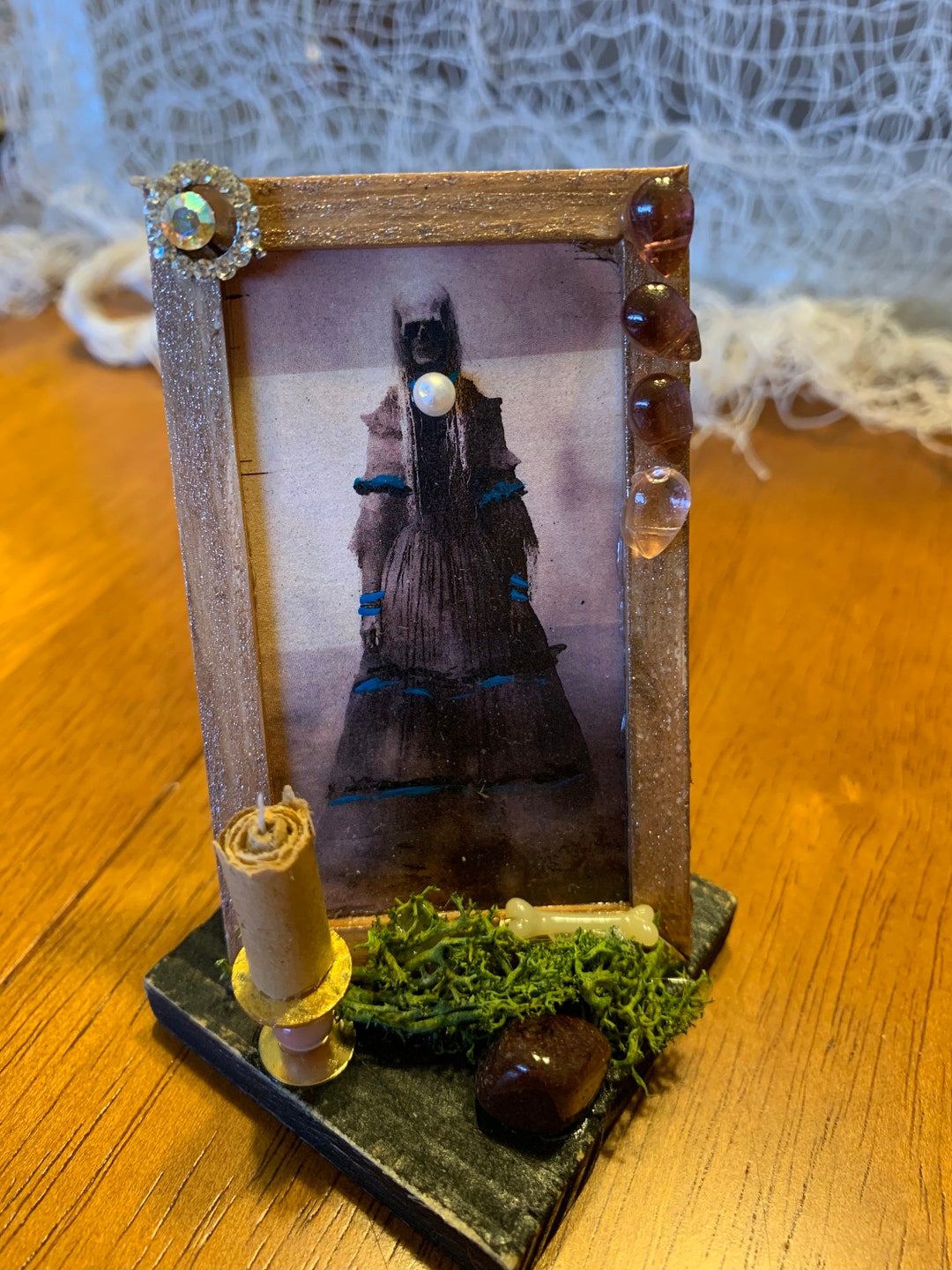 Elegant Gothic Skeleton Portrait - Dark and Delicate Miniature Picture ...