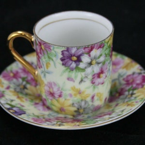 Royal Crown Porcelain Tea Cup & Saucer Set - Intricate Floral Design - Etsy