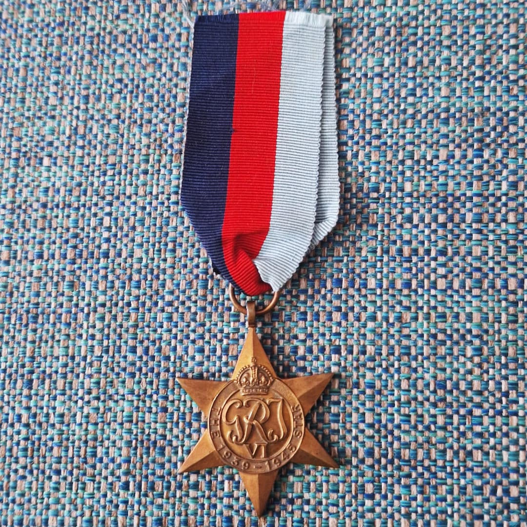 Militaria WWII the 1939-1945 Star Medal 20th Century Vintage Militaria ...