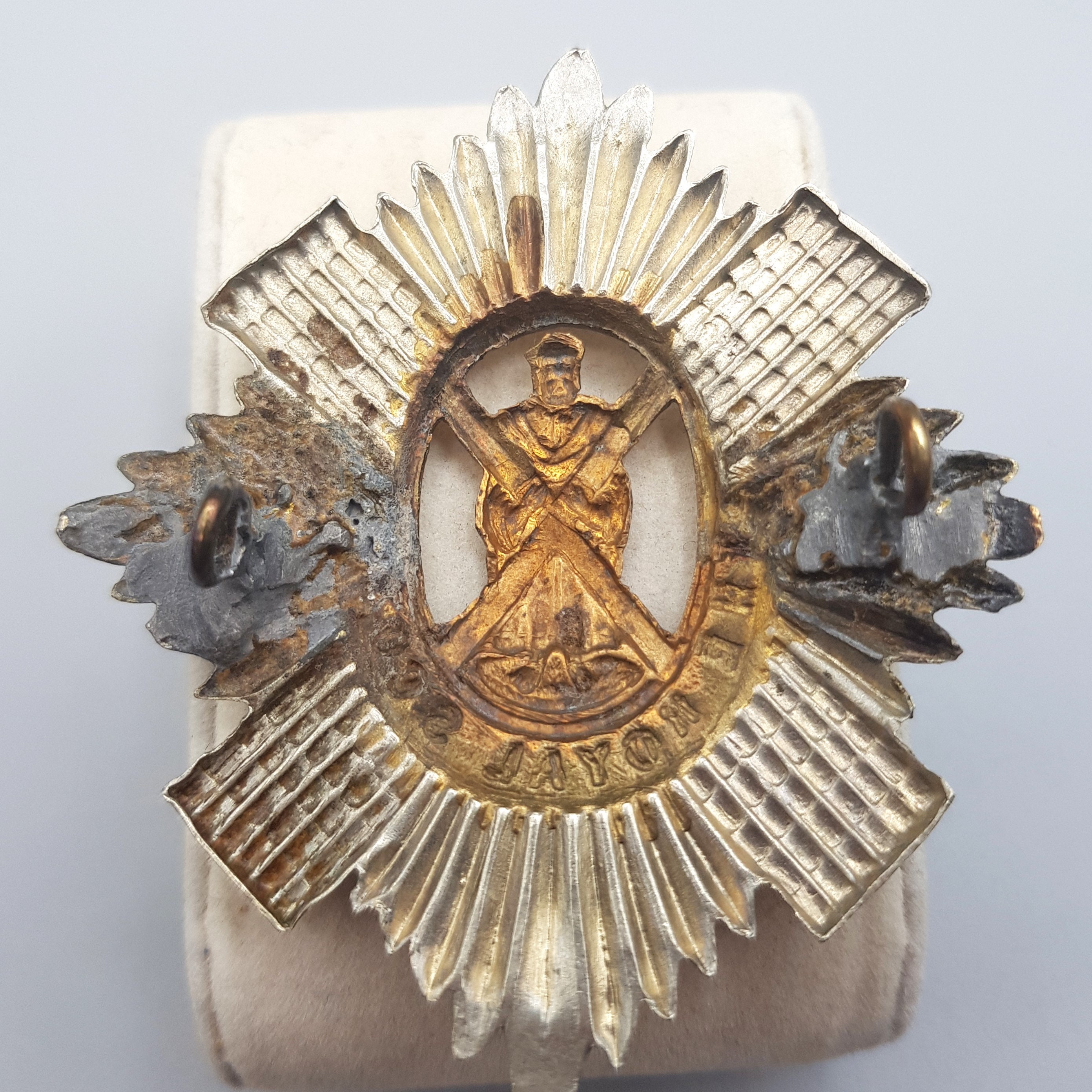 Military Cap Badges Royal Scots 20th Century Vintage Militaria ...