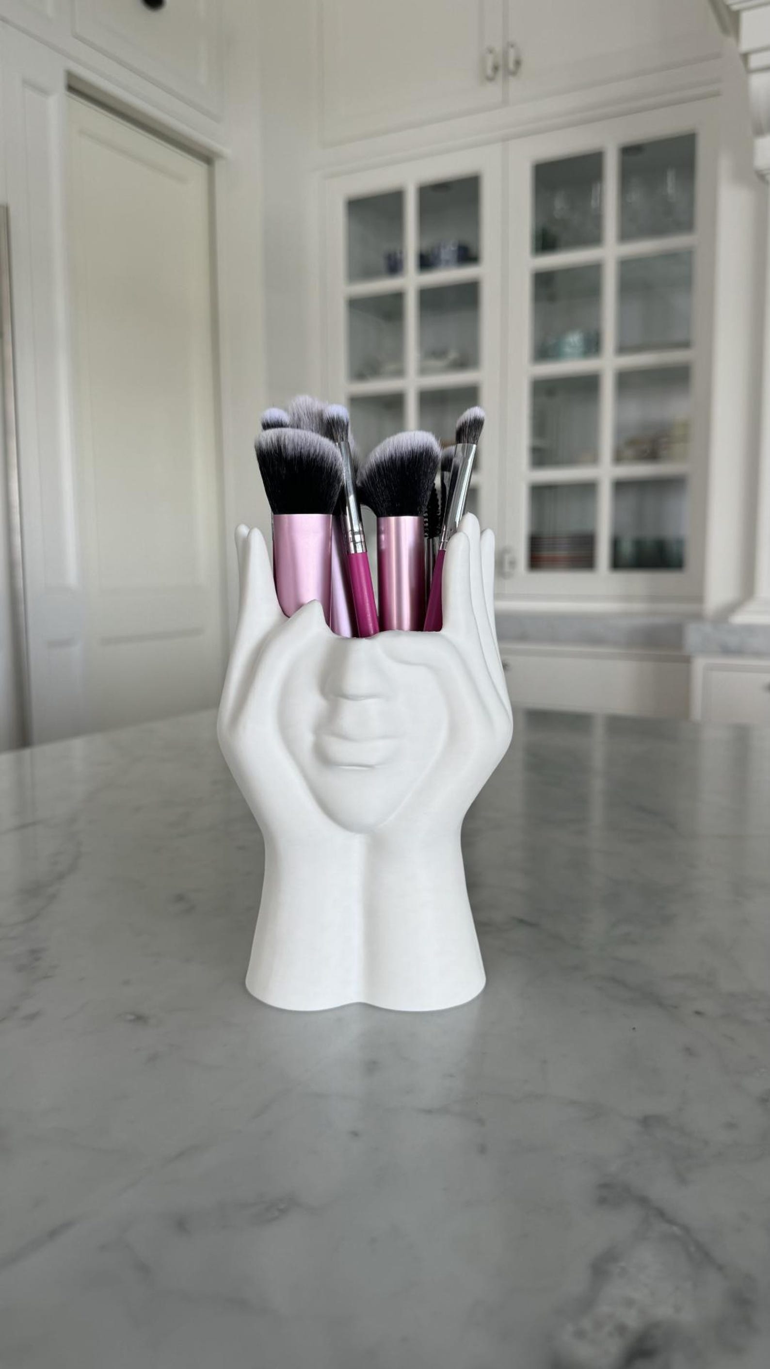 Modern Face & Hands Makeup Brush Holder – Unique Decorative Organizer ...