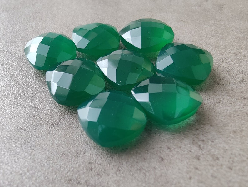 Green Onyx Gemstone: Square Cushion Shape Briolette Checker Cut, AAA+ ...