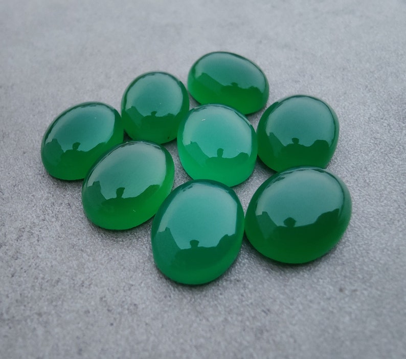 Natural Green Onyx Cabochon: AAA+ Oval Calibrated Gemstone - Etsy