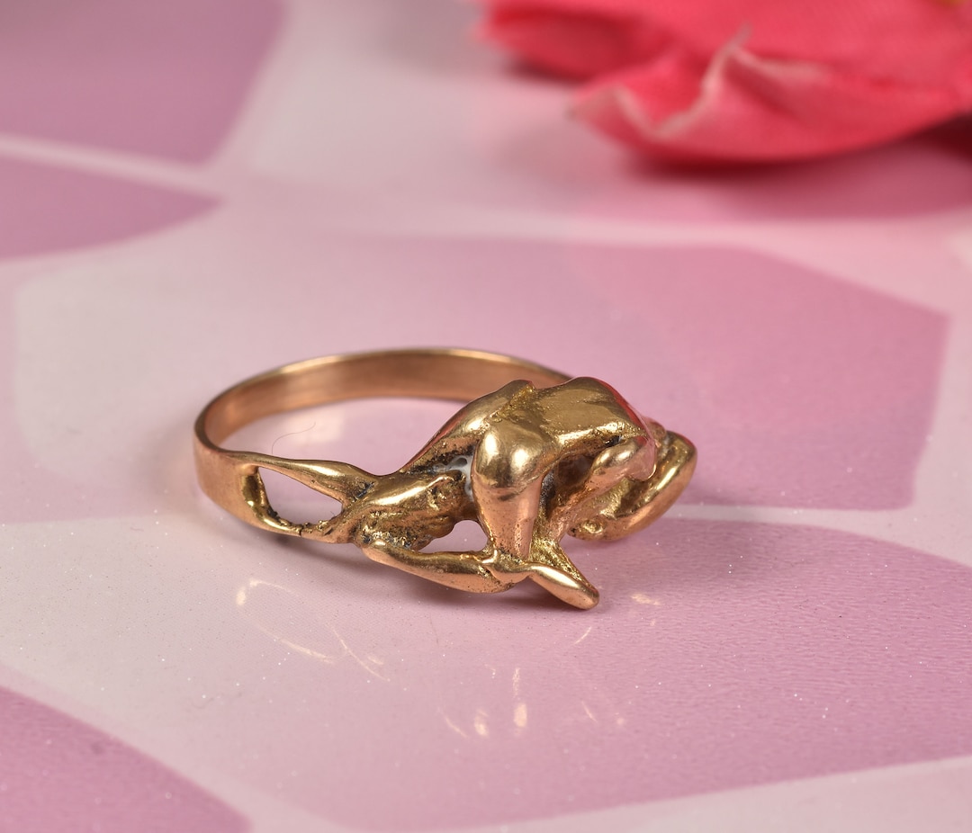 Lovers Embrace Ring" - Etsy