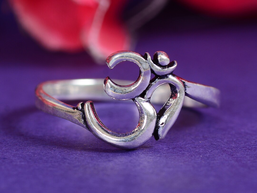 Om Symbol Ring, Silver Om Ring, Spiritual Yoga Jewelry, Meditation Ring ...