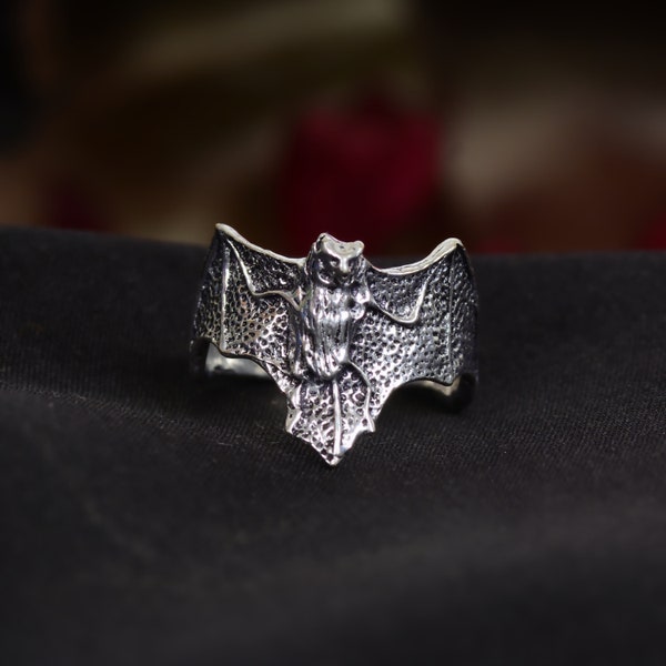 Bat Ring - Etsy
