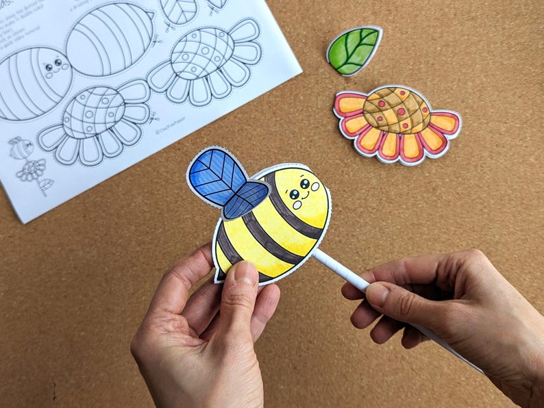 Bee and Flower Paper Craft: Easy One-page Spring Activity for Kids ...