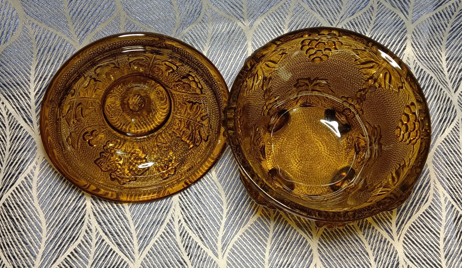 Vintage Jeanette Amberina Glass Lidded Trinket Dish - Etsy