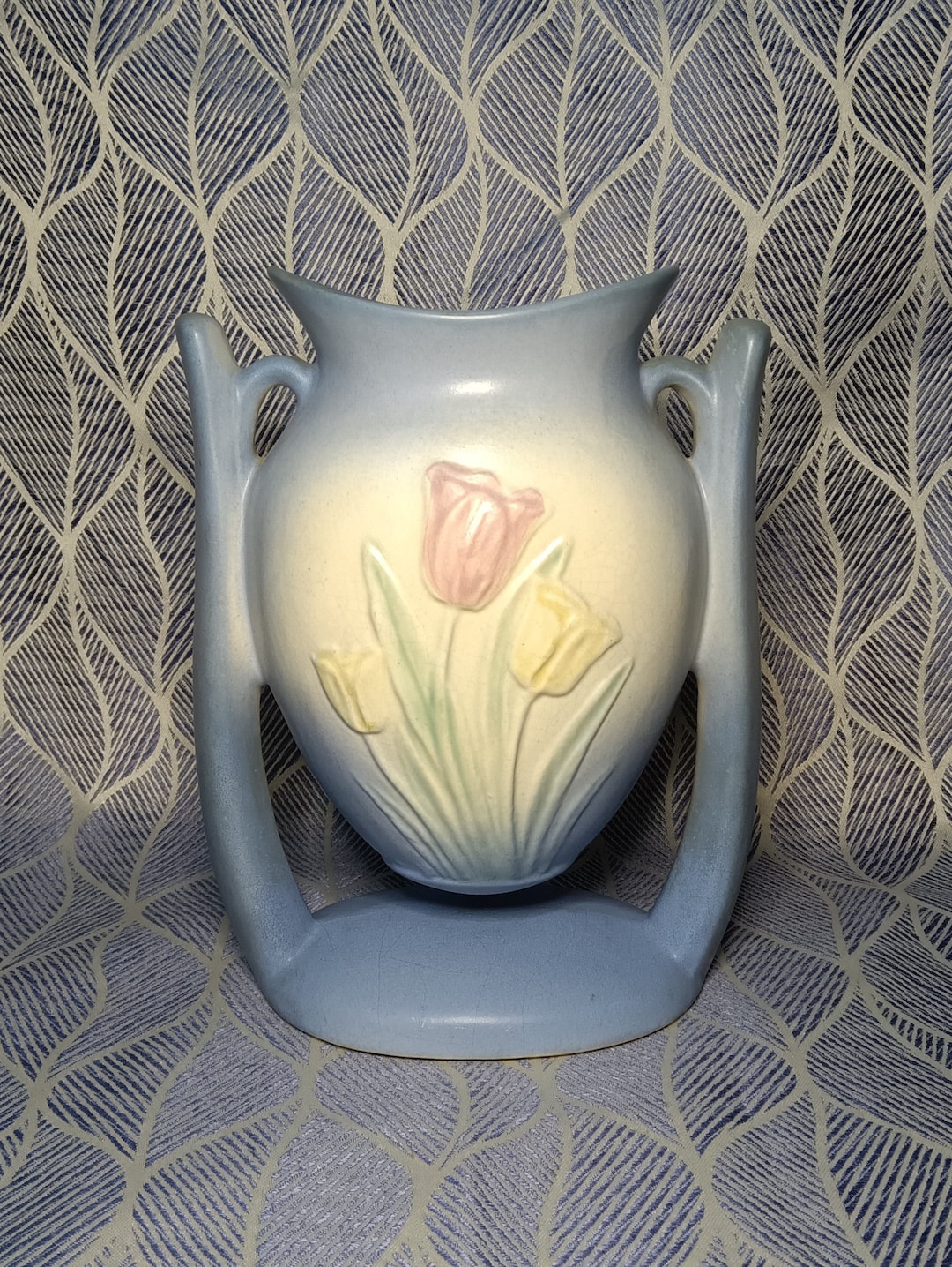 Vintage Hull Pottery Tulip Vase - Etsy