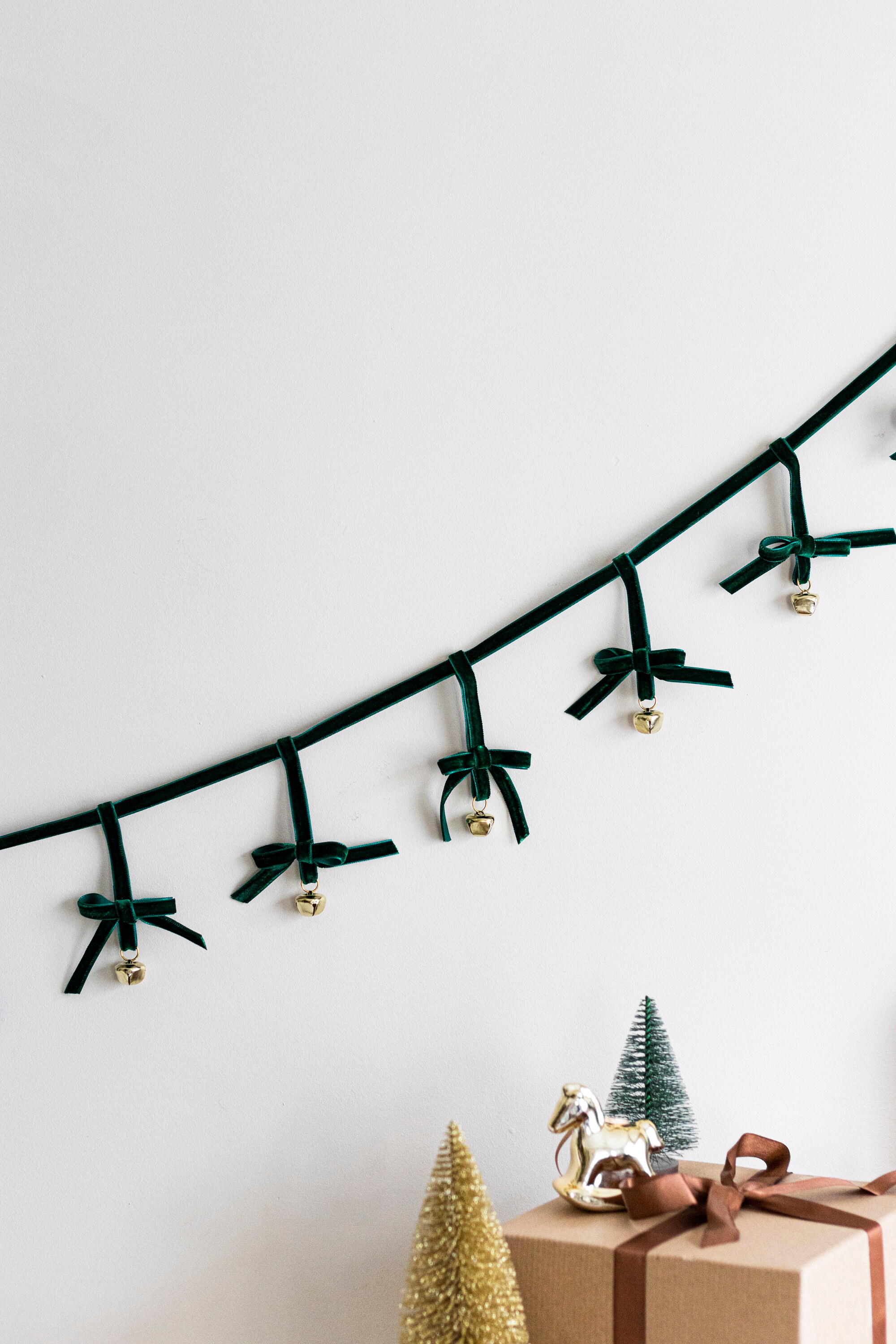 Handmade Velvet Elegance: Jingle Bell Symphony for Your Christmas Tree ...
