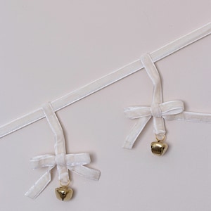 Handmade Velvet Elegance: Jingle Bell Symphony for Your Christmas Tree ...