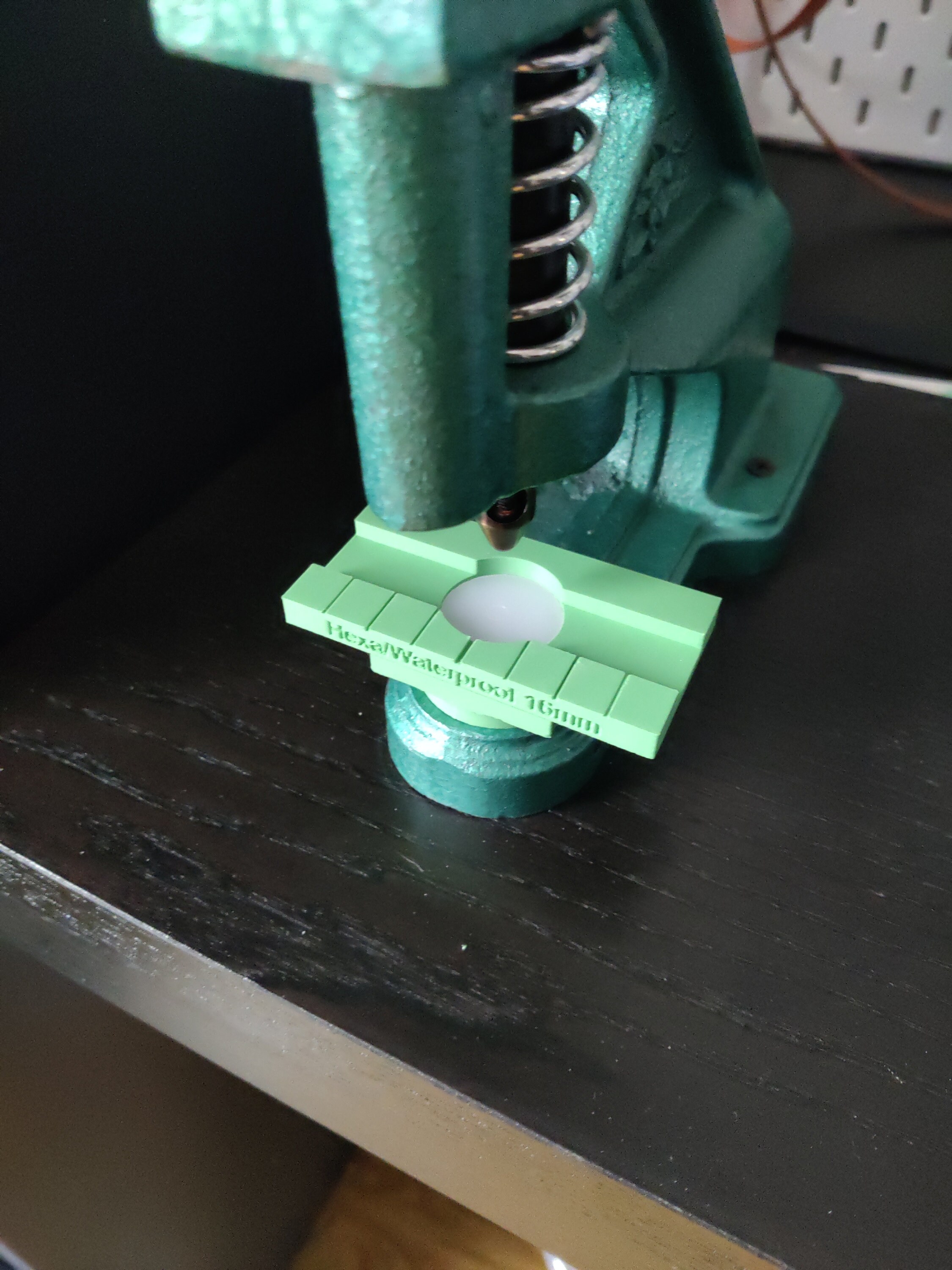 Self-centering Guide Made for Hexa/waterproof Webbing for Green Press ...