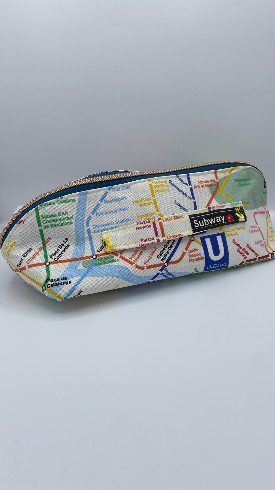 Magicpouch Magic Bag in Subway Network Style, Small Space Miracle ...