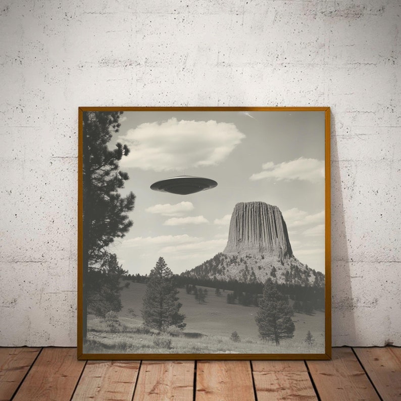 Vintage UFO Over Devils Tower Print - Black and White 1950s Sci-fi Art ...
