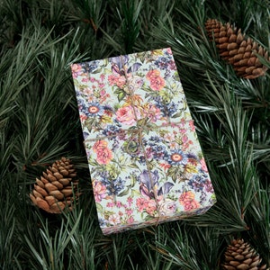 Flower Garden Gift Wrap, Vintage-inspired, Cottagecore, Roses, Wrapping ...