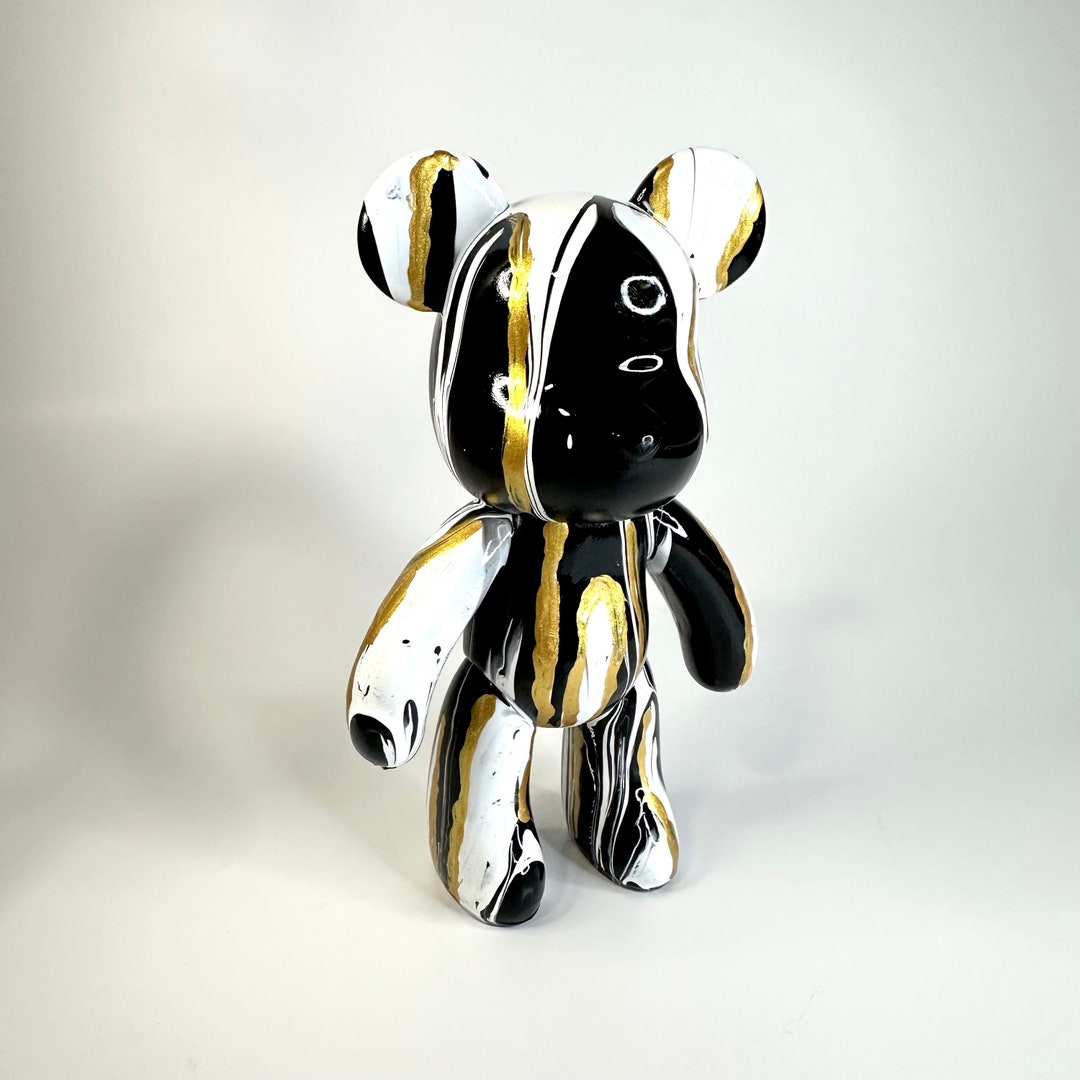 Plastic Bear With Fluid Paint, Elegance in Vivid Home Decor ...