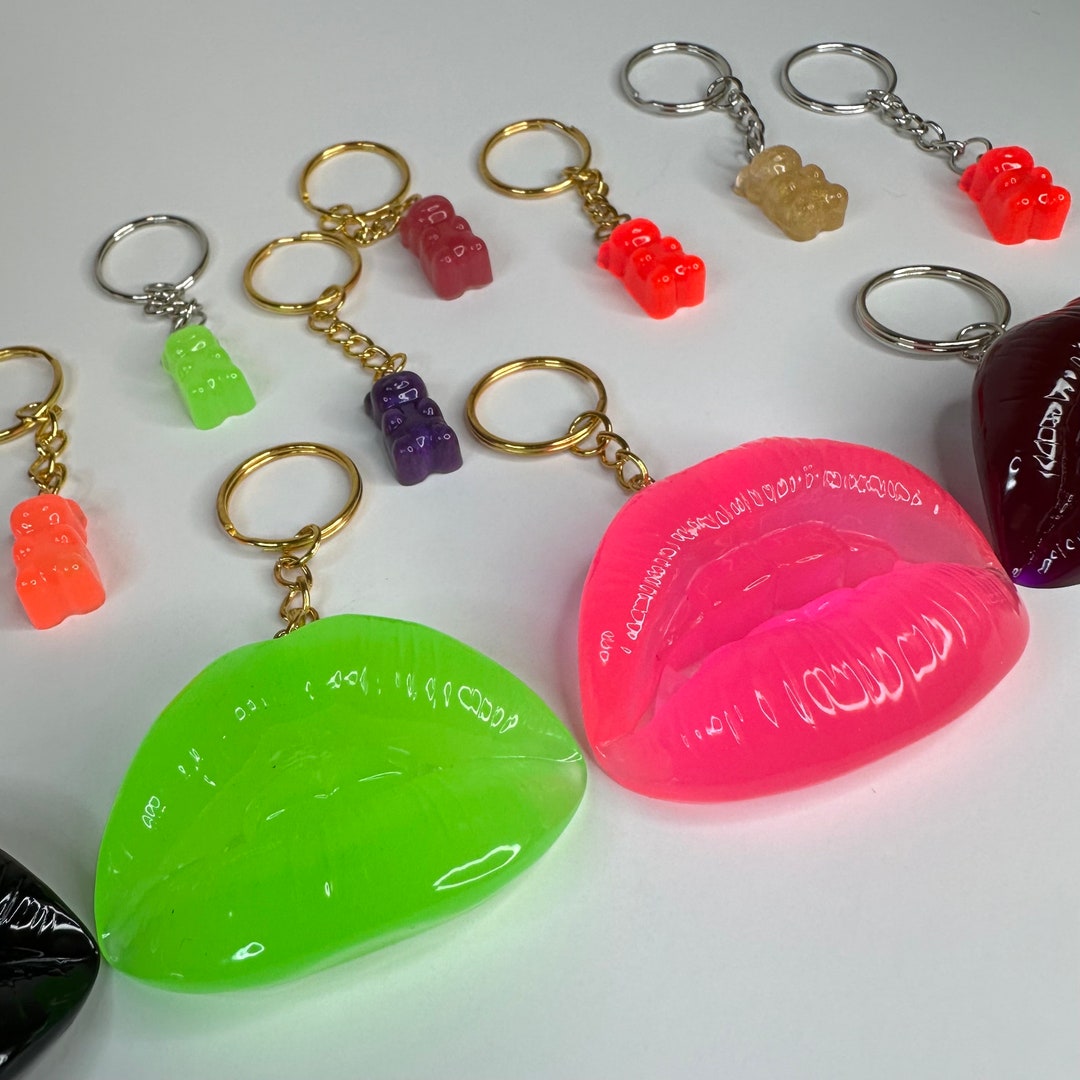 Beautiful Resin Keychains, Keychains Gift, Mouth and Gummy Bears, Gift ...