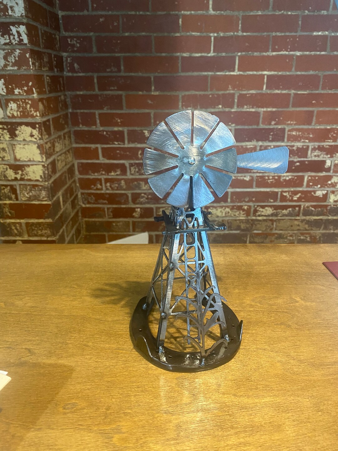 Windmill Mounted on Horseshoe! 9 3/4” Tall. Spins Freely. Powder Coated ...