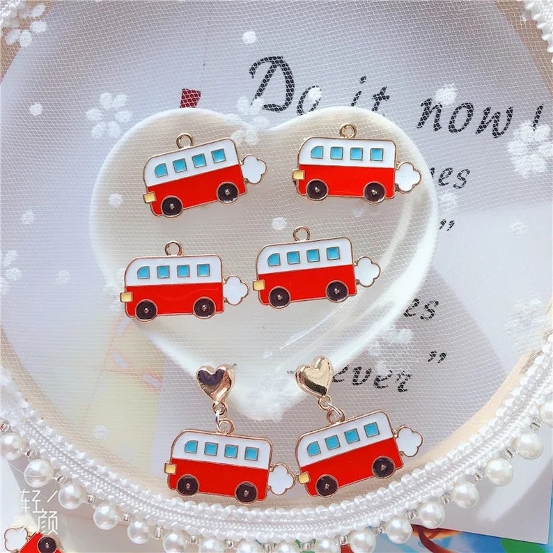 10 Pieces of Cute Little Bus Enamel Charms, Retro Bus Charms, Charms ...