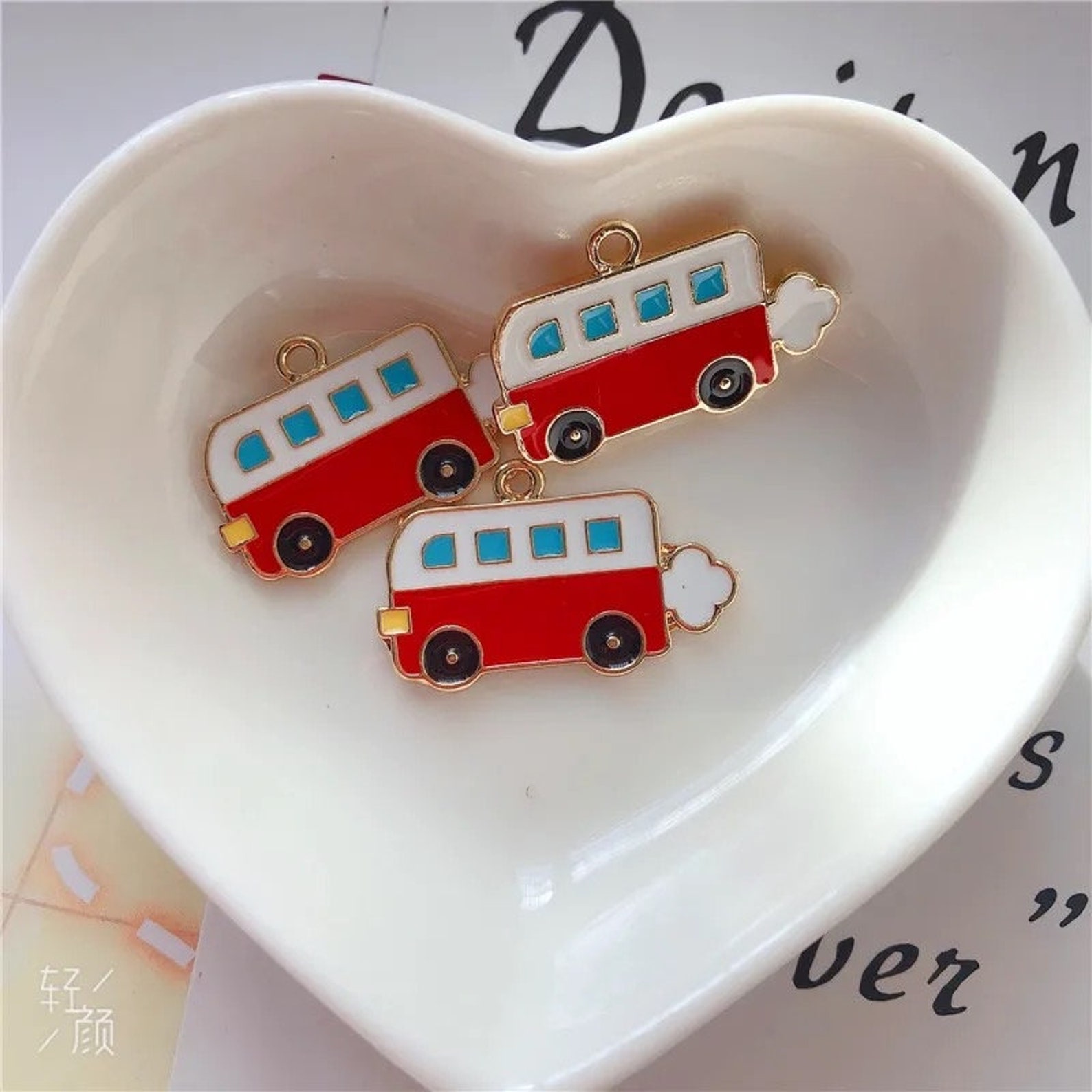 10 Pieces of Cute Little Bus Enamel Charms, Retro Bus Charms, Charms ...