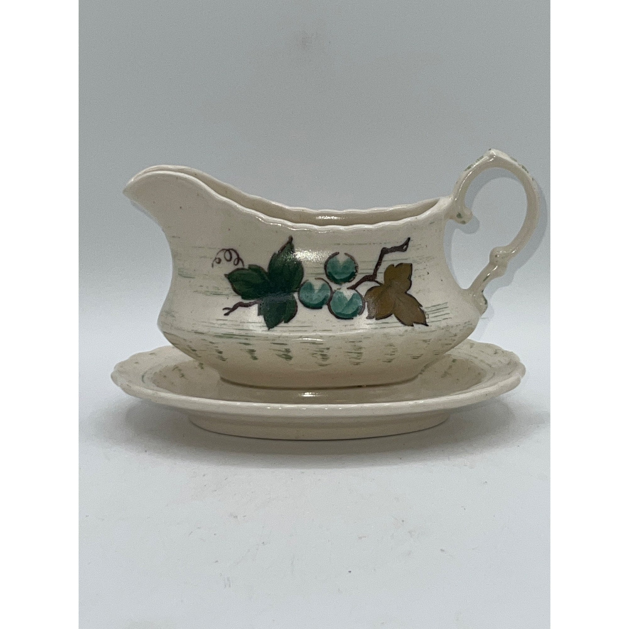Vineyard Grapes Pattern Vernon Ware Metlox Pottery Gravy Boat Made in ...
