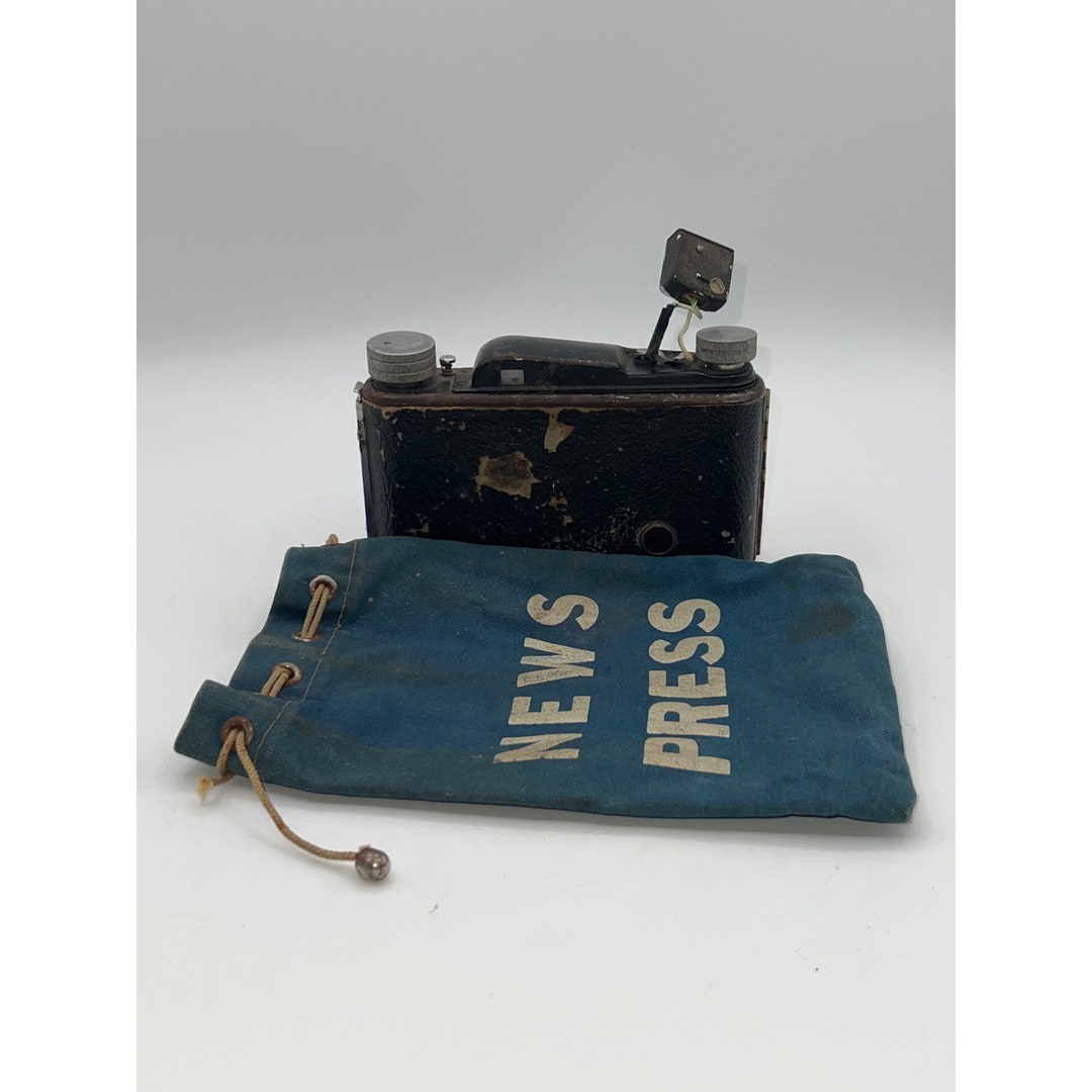 VTG Sears Roebuck Tower Folding 6x7 Roll Film Camera Camera and Bag ...