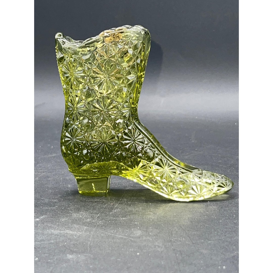 Fenton Daisy & Button Pattern Colonial Green Glass Boot Vase Vintage ...