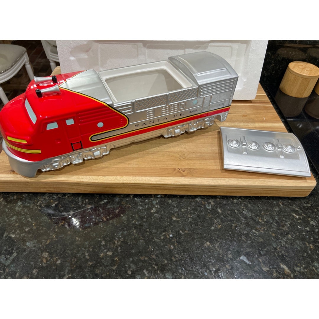 Enesco 480117 Lionel Santa Fe Locomotive Cookie Jar in Original Box - Etsy