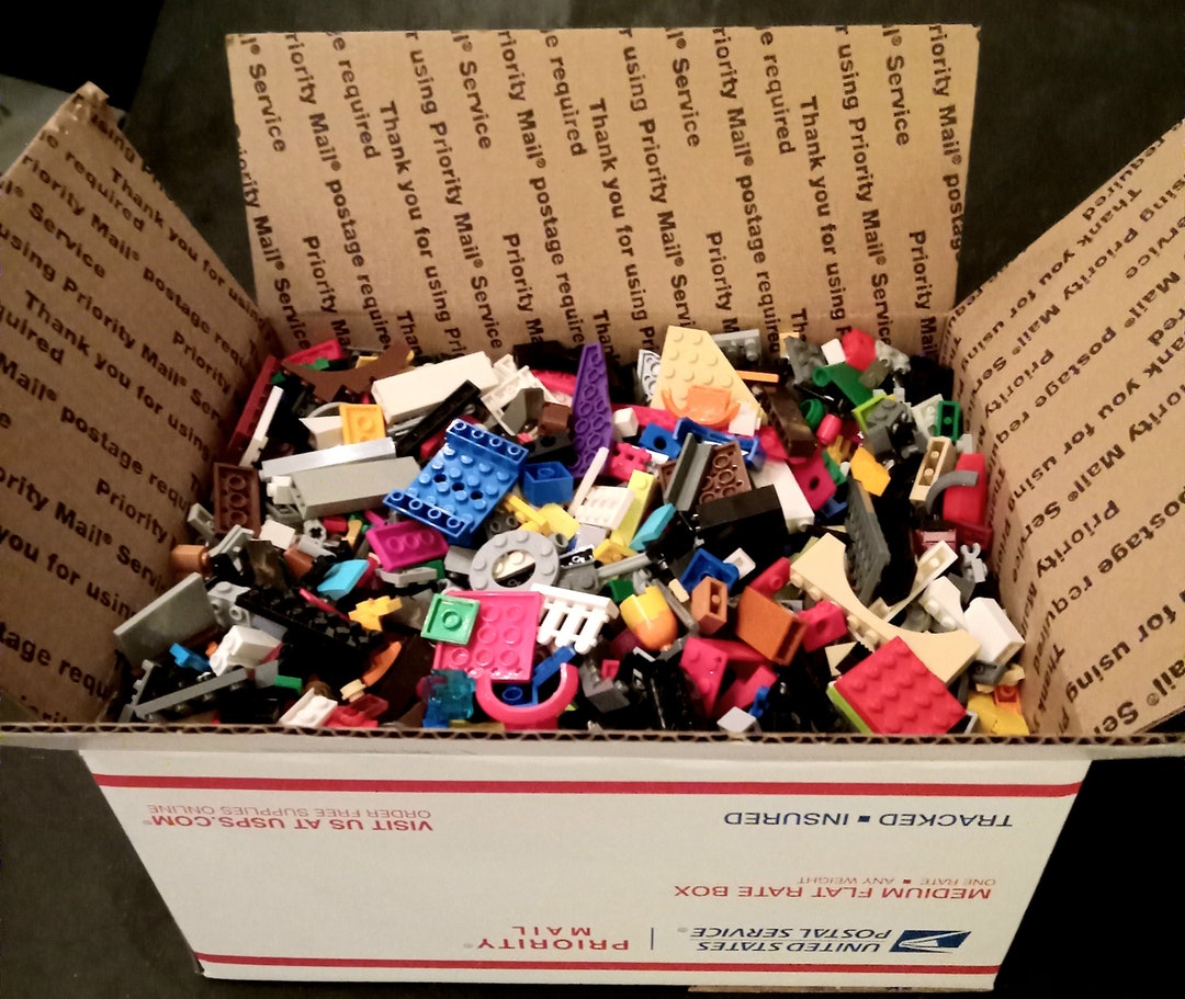 HUGE Bulk Legos 15 Lbs Vintage Lego Bricks & Pieces Castles Pirates ...