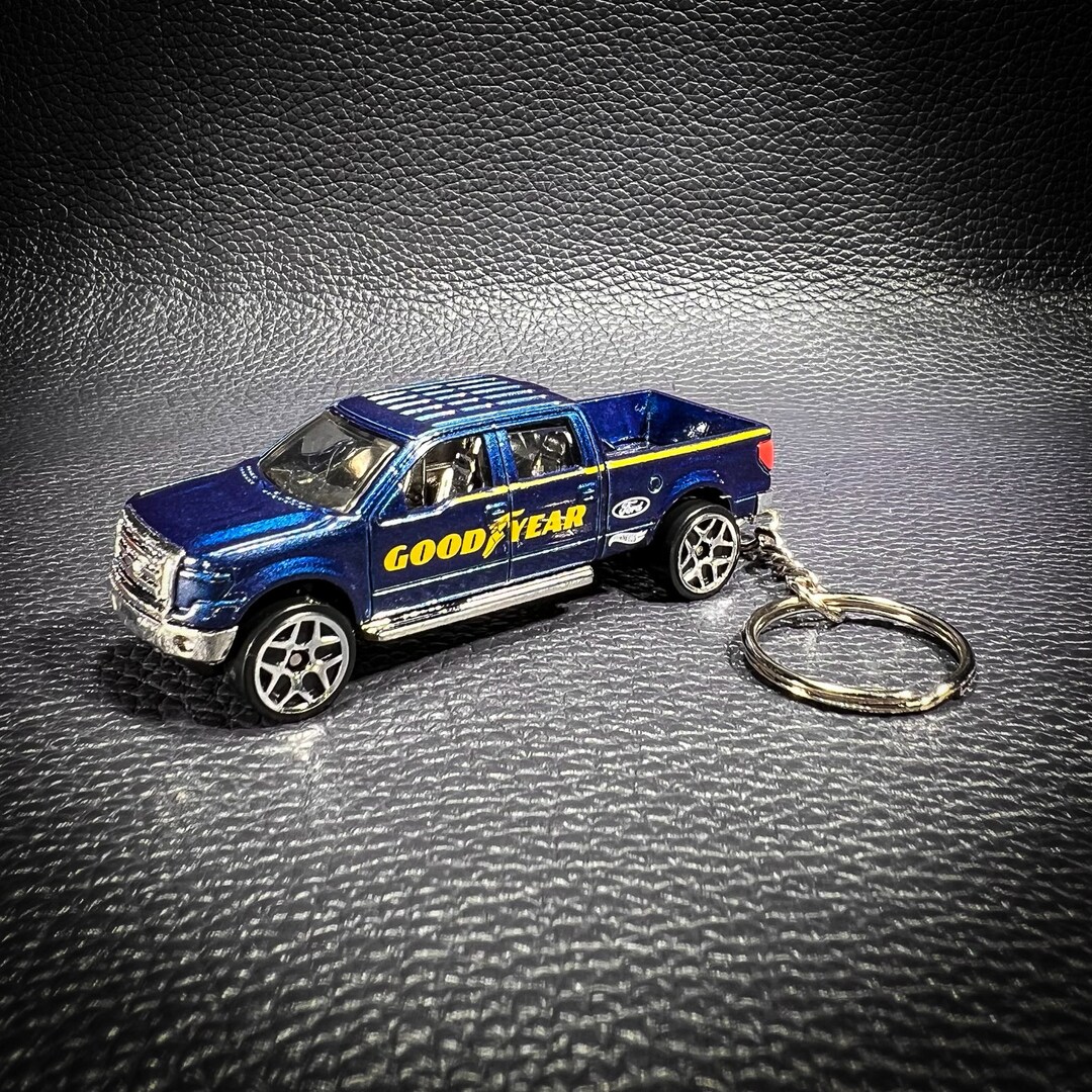 Diecast Ford F-150 Goodyear Livery Keychain Birthday Anniversary Gift ...