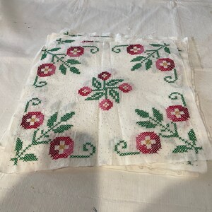 12 Hand Embroidered Quilt Blocks - Etsy