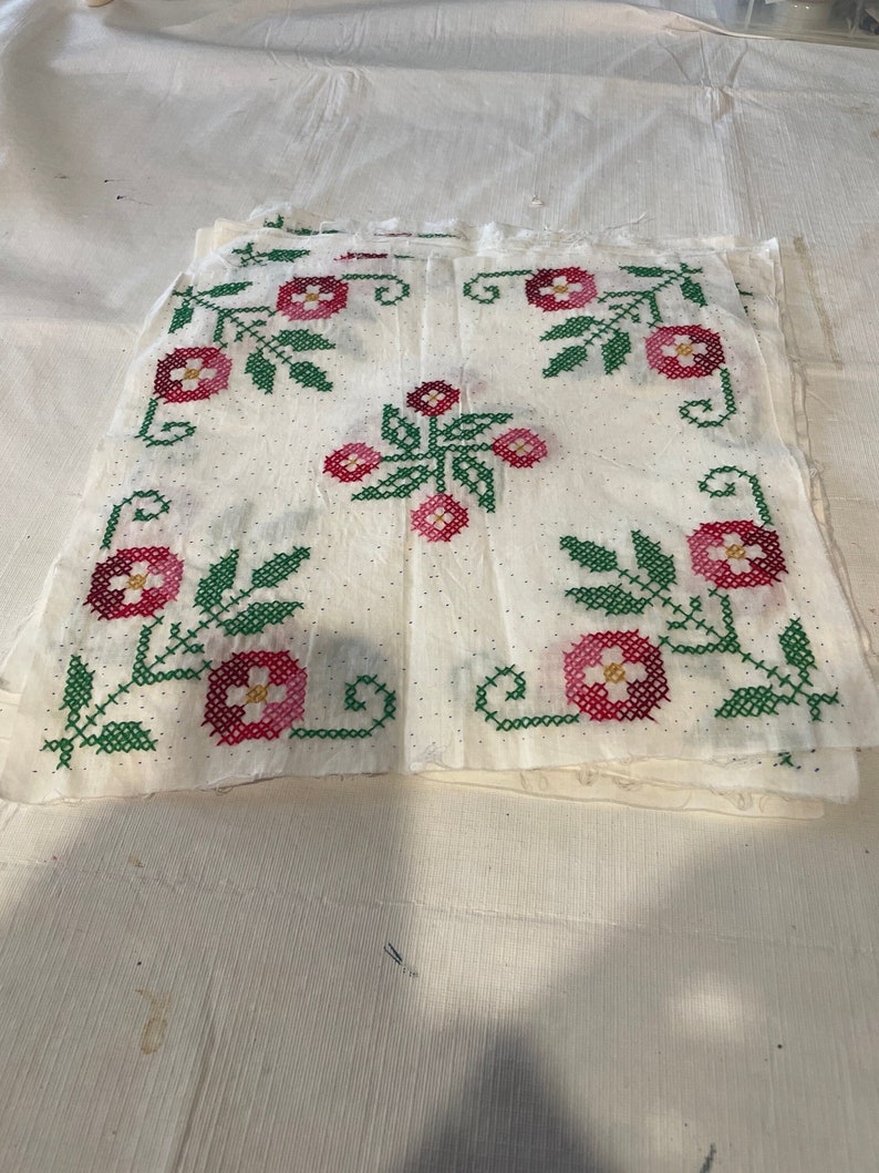 12 Hand Embroidered Quilt Blocks - Etsy