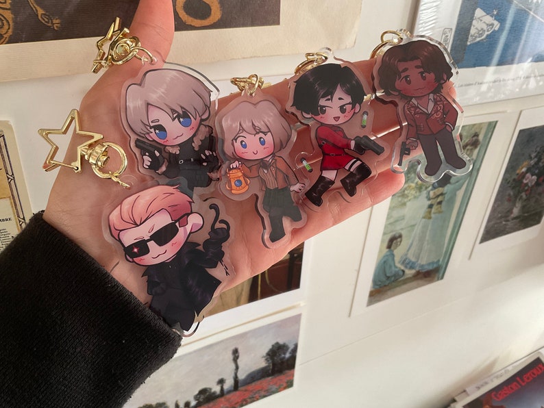 Limited Resident Evil 4 Keychains, Luis Serra, Leon Kennedy, Ada Wong ...