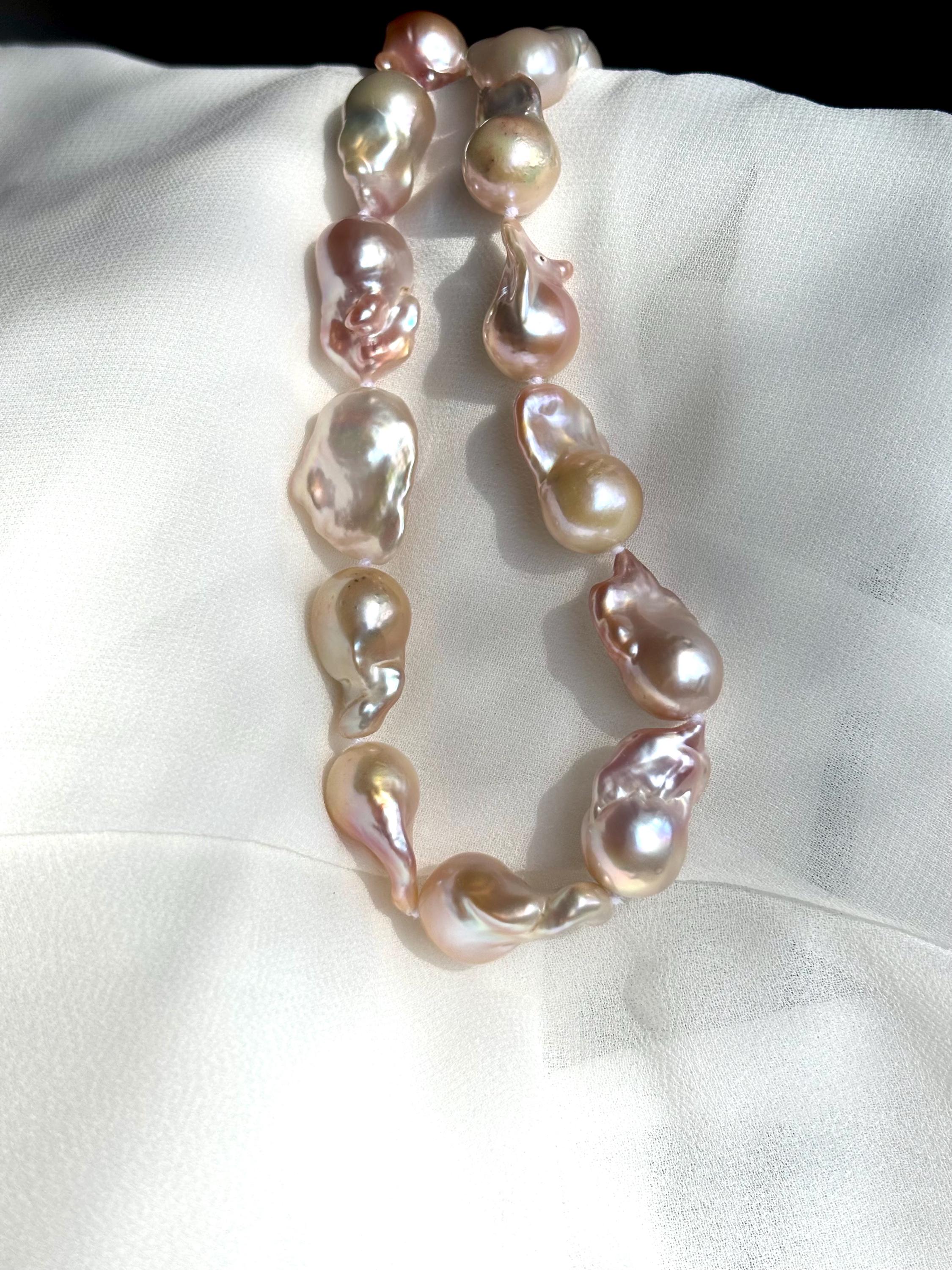 Persian Buttercup – Light Peachy Baroque Pearl Necklace - Etsy