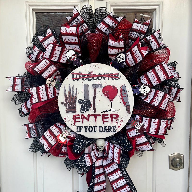 Horror Movie Wreath - Etsy