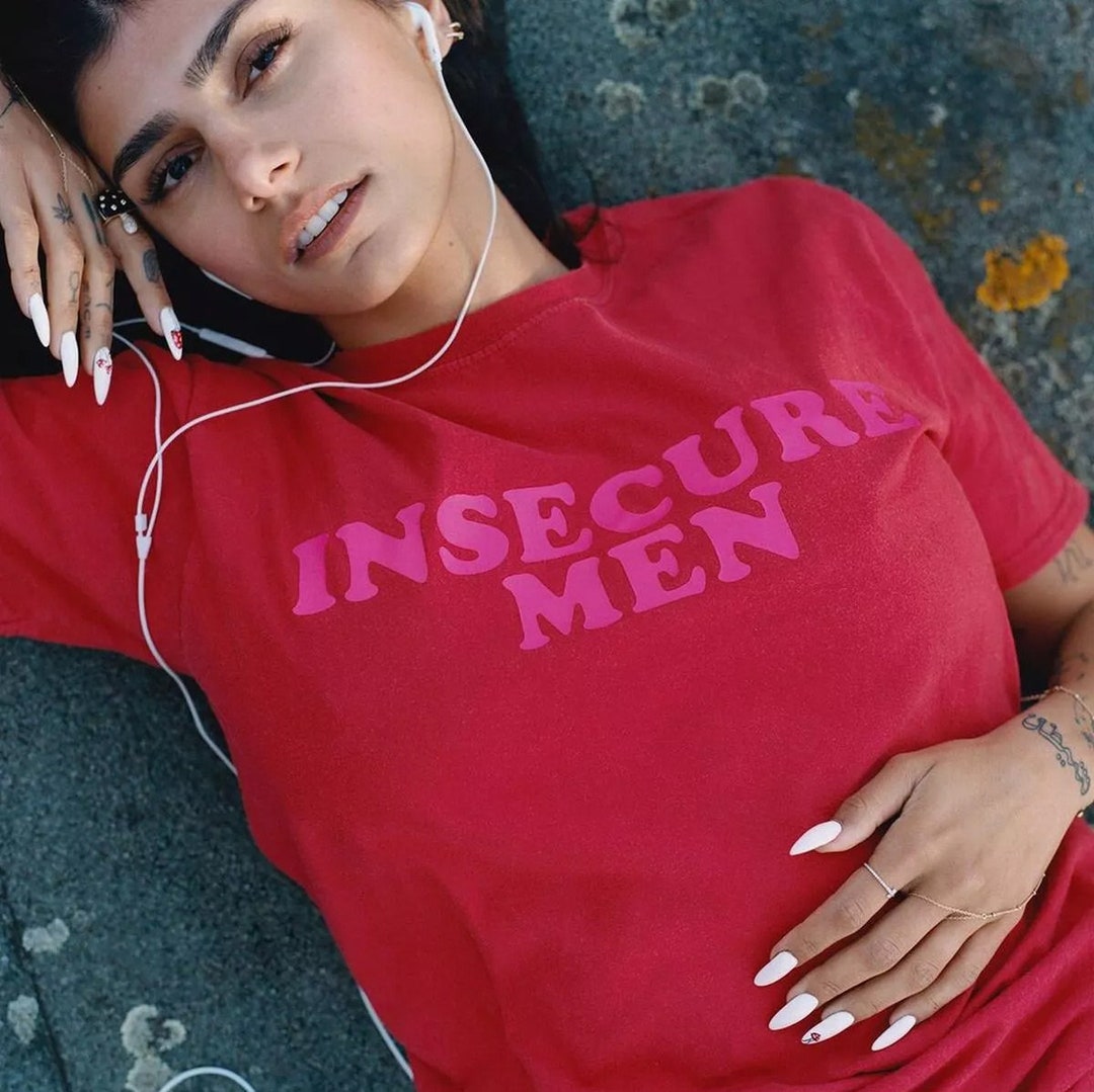 Insecure Men Mia Khalifa Graphic Vintage Tee T-shirt Merchandise - Etsy