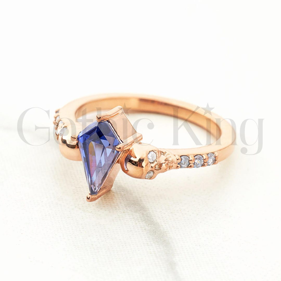 Gothic Double Skull Ring: 1.20 Ct Kite Alexandrite, Rose Gold Finish - Etsy