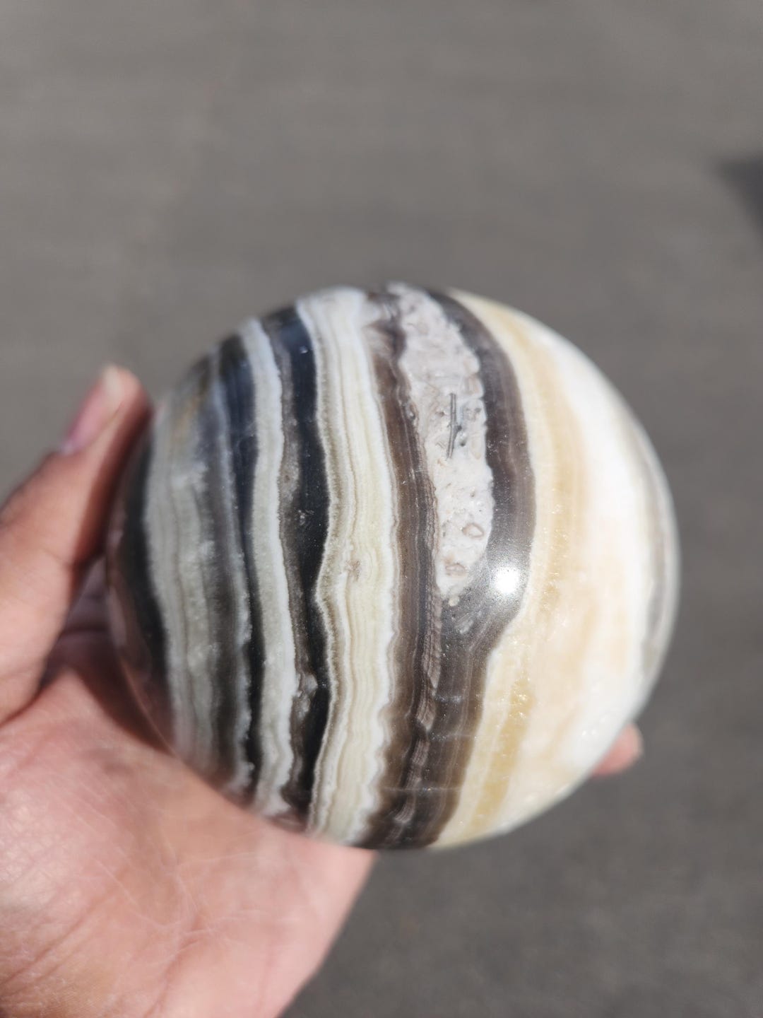 Zebra Onyx Sphere: A Symbol of Balance and Protection Home Decor ...