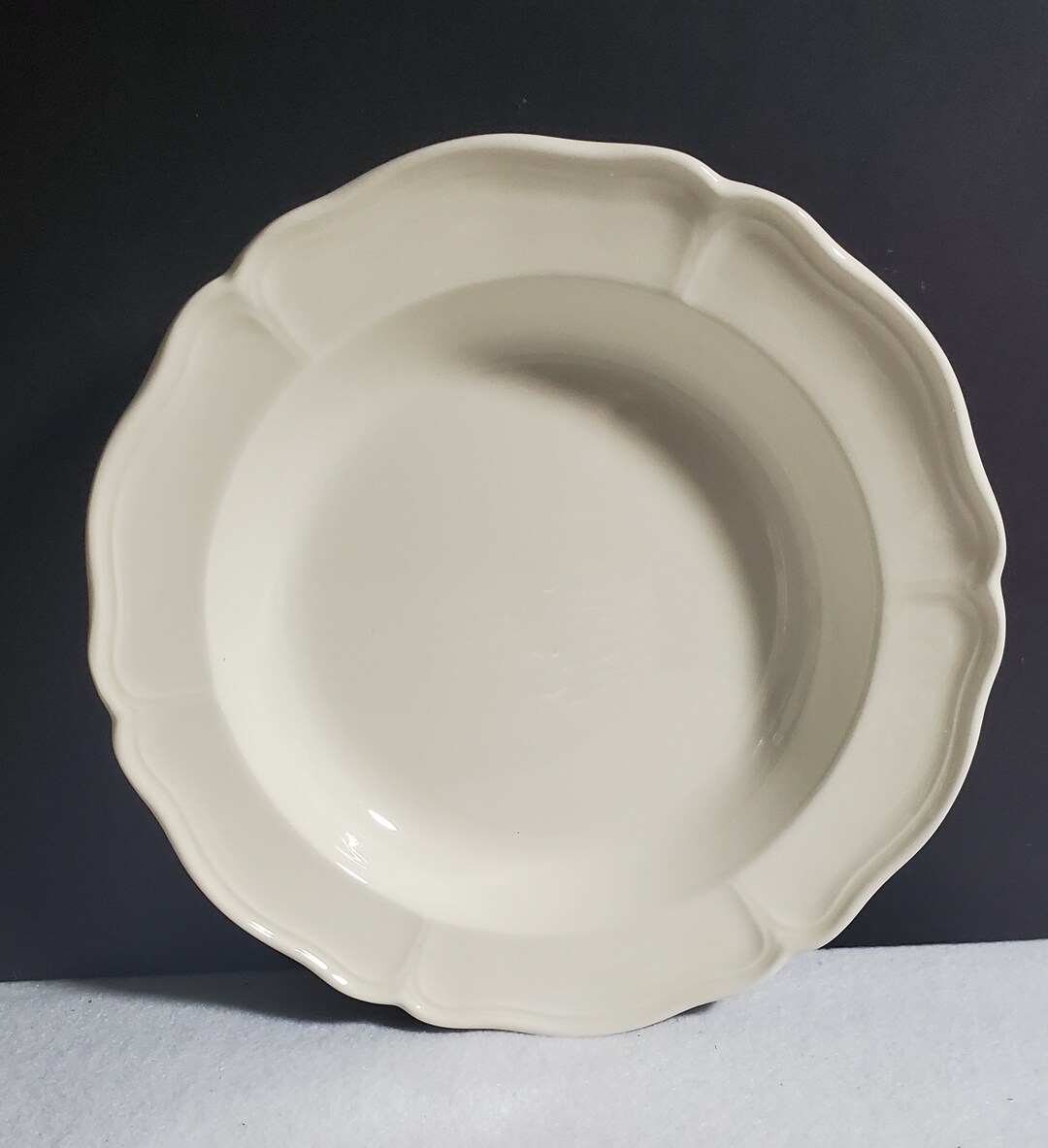 Wedgwood Queens Shape Plain Rimmed Soup Bowl, 8-1/4 Across, EXCELLENT ...