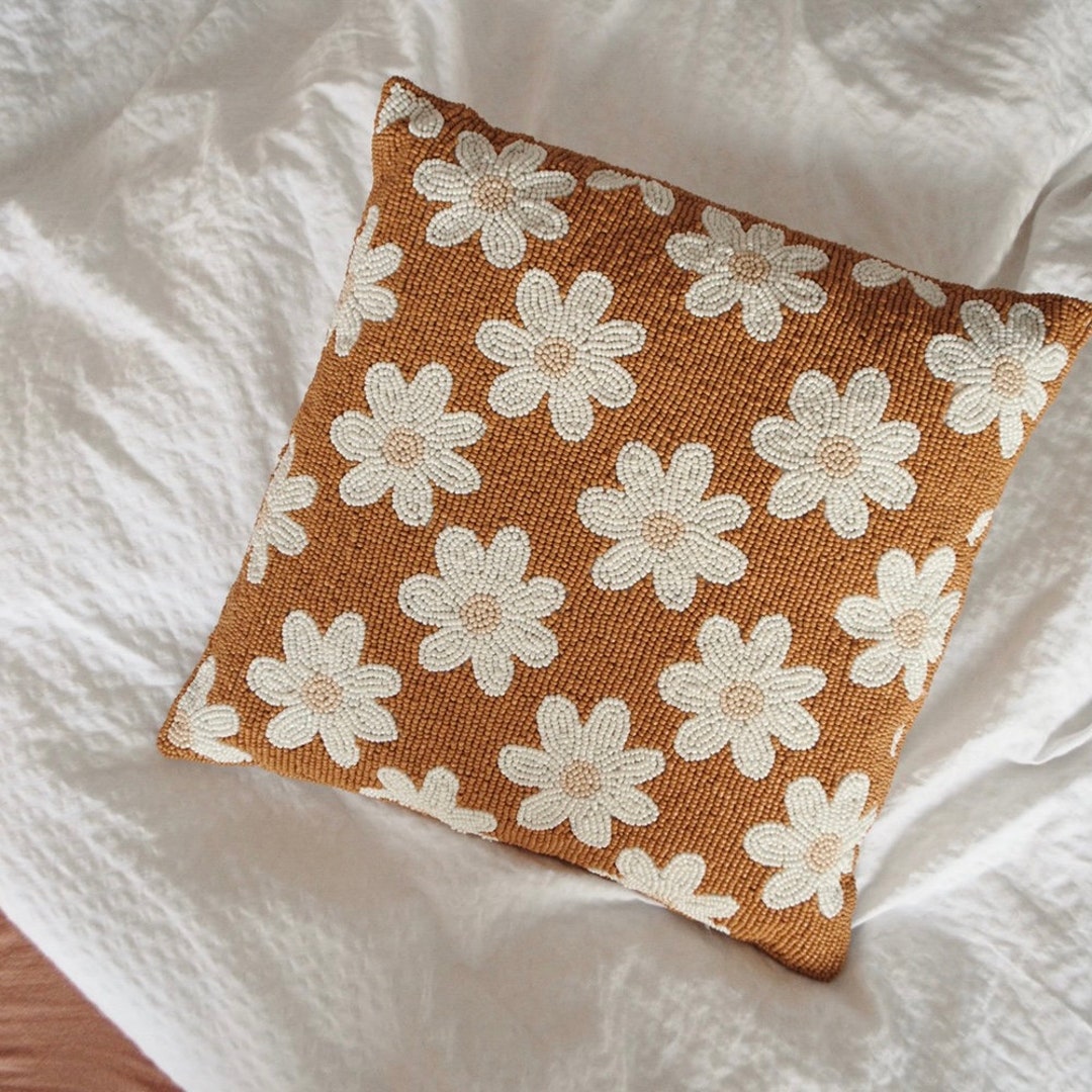 Beaded Cushion Daisy, Daisy Flower Detailing, Floral, Glass Beads ...