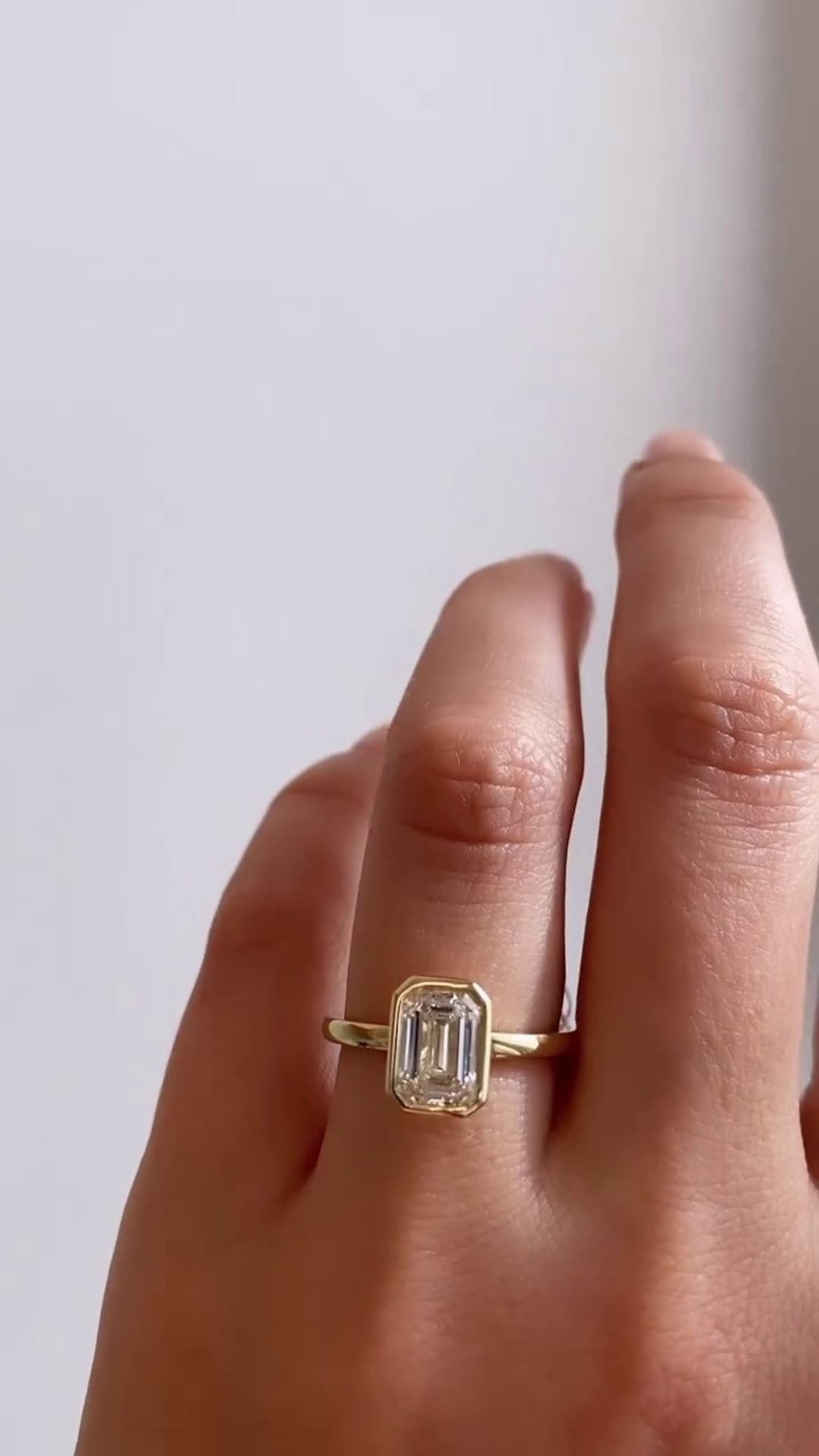 Solitaire Full Bezel Set Engagement Ring, Beautiful 3 Carat Emerald Cut ...