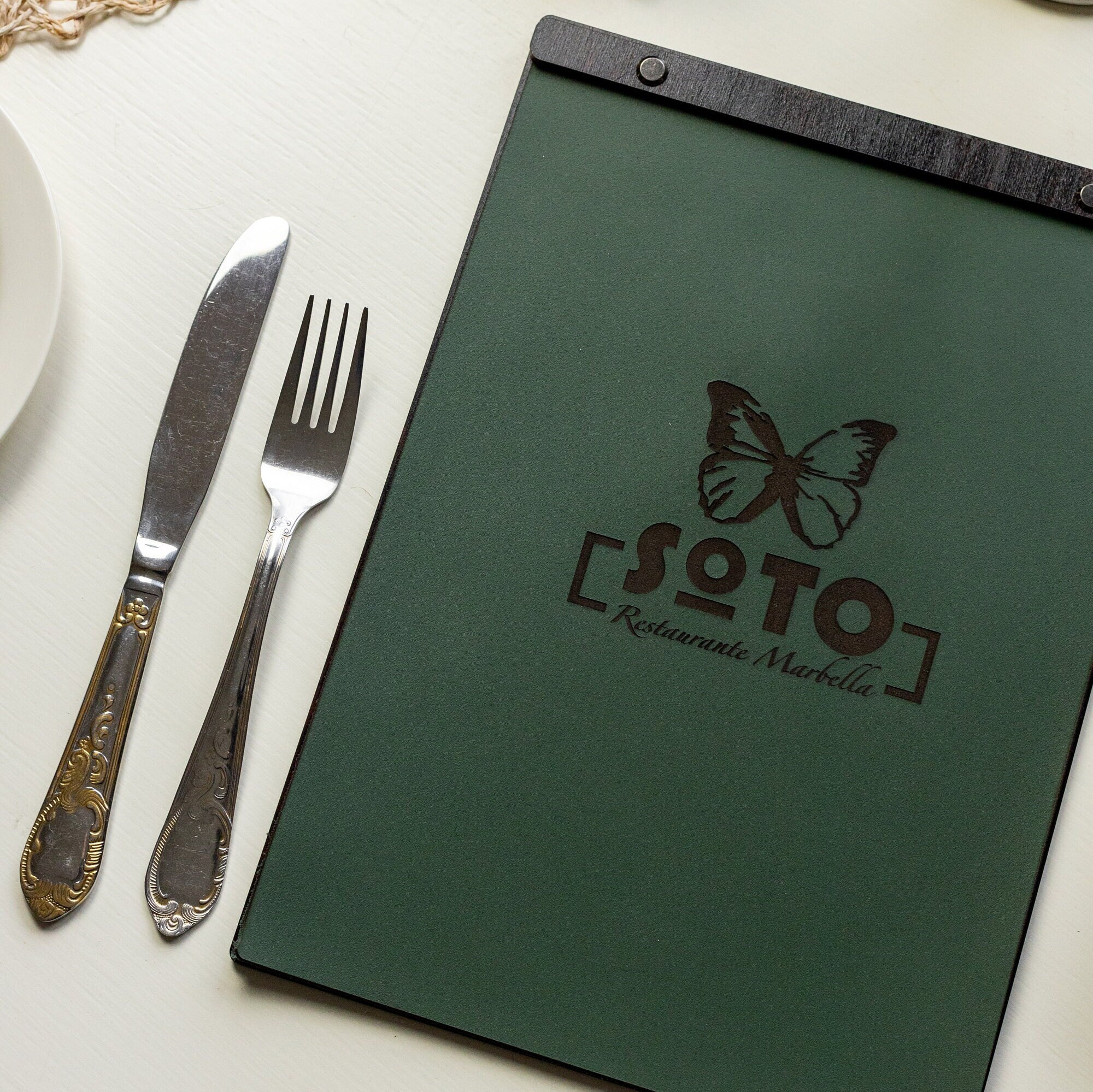 Porte-menu en bois A4 avec revêtement en cuir, porte-menu personnalisé ...