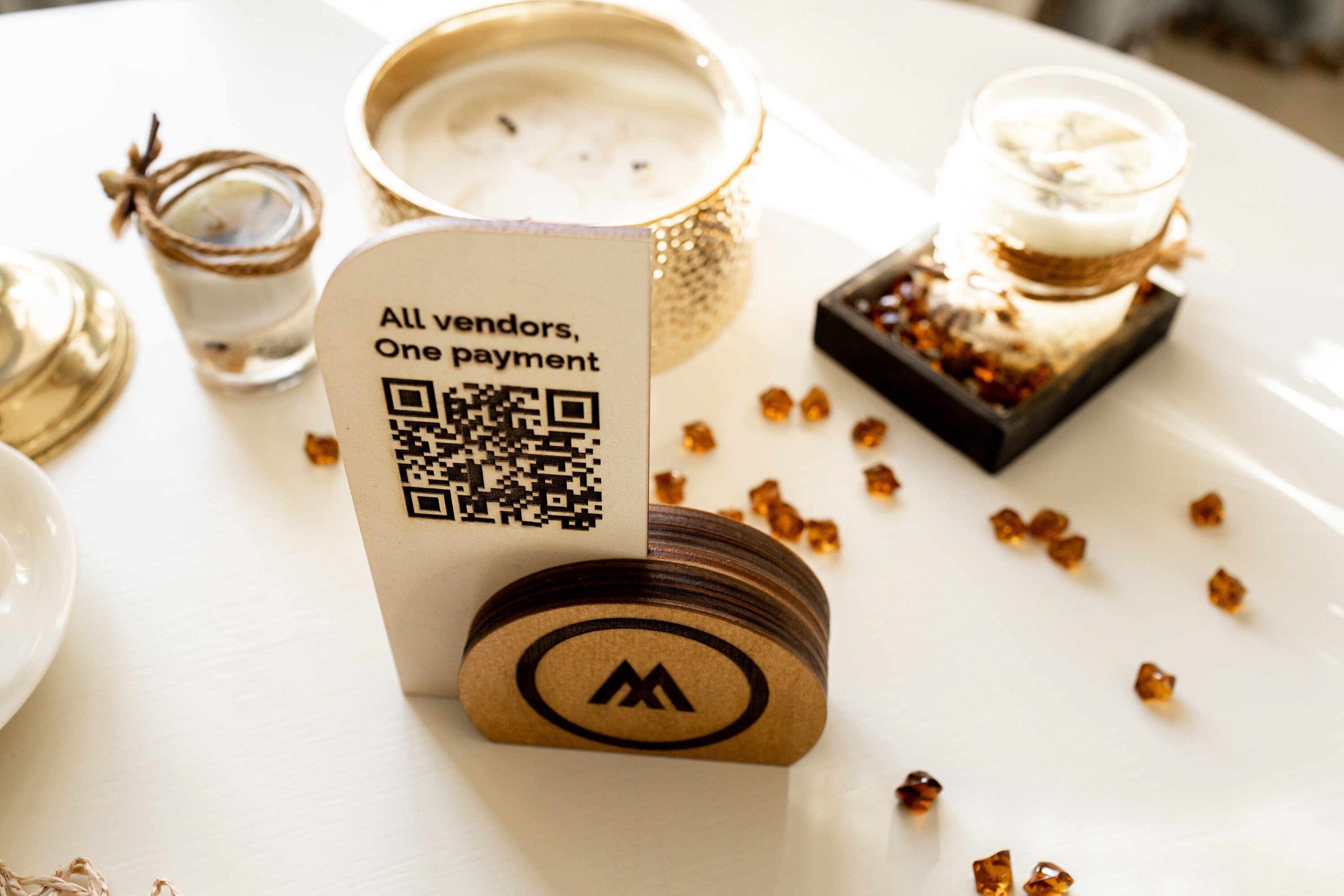 QR Code Menu Sign, Scan to View Menu, Wooden Table Menu, Restaurant ...