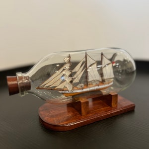 Vintage Handcrafted Ship in A Bottle Nautical Decor Collectible ...
