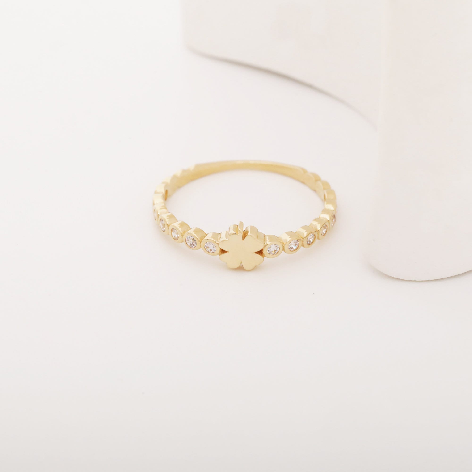 14k Solid Gold Tiny Flower Ring Dainty Four Leaf Clover Ring - Etsy