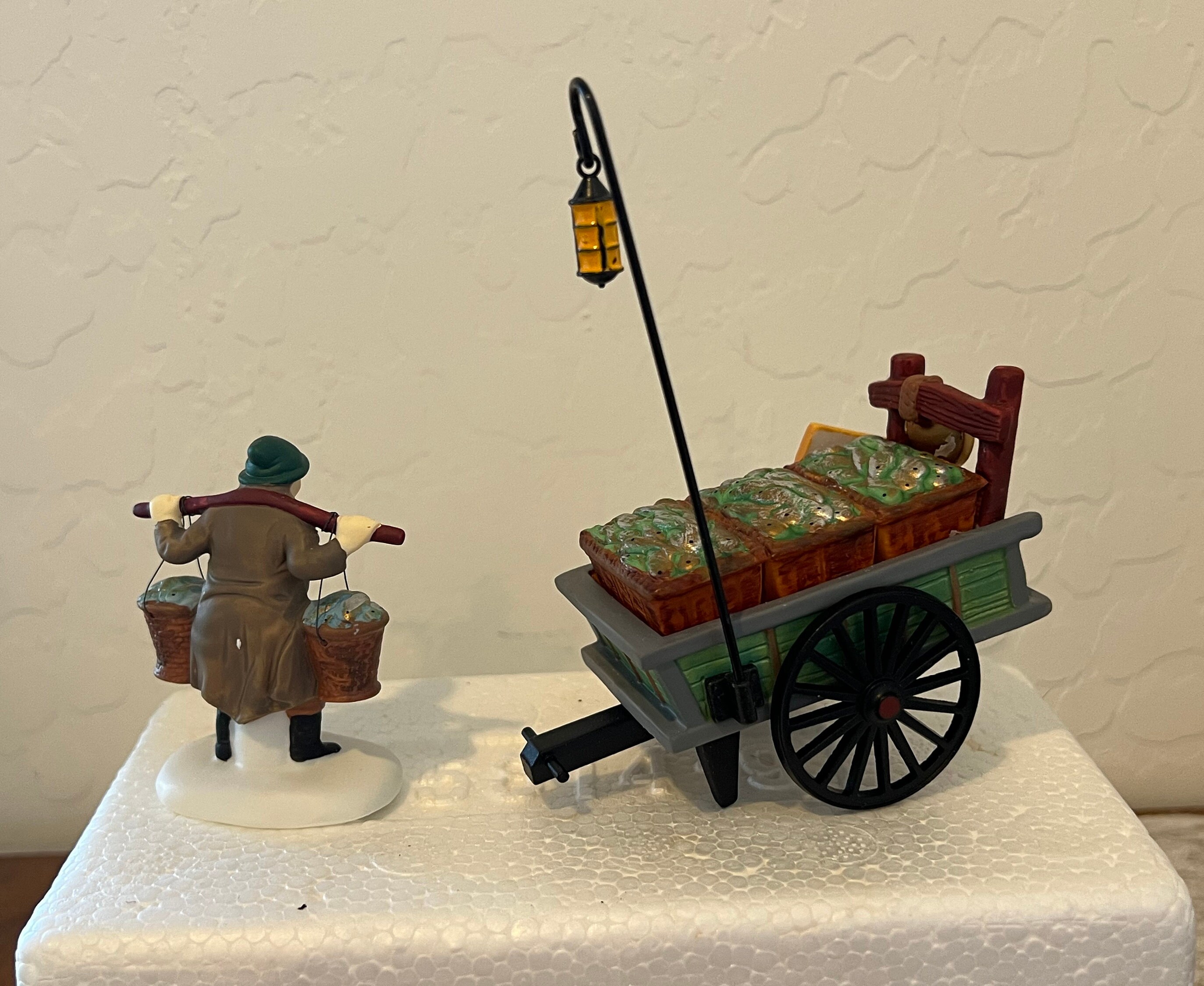 Department 56 Chelsea Market Fish Monger & Cart 56.58149 - Etsy