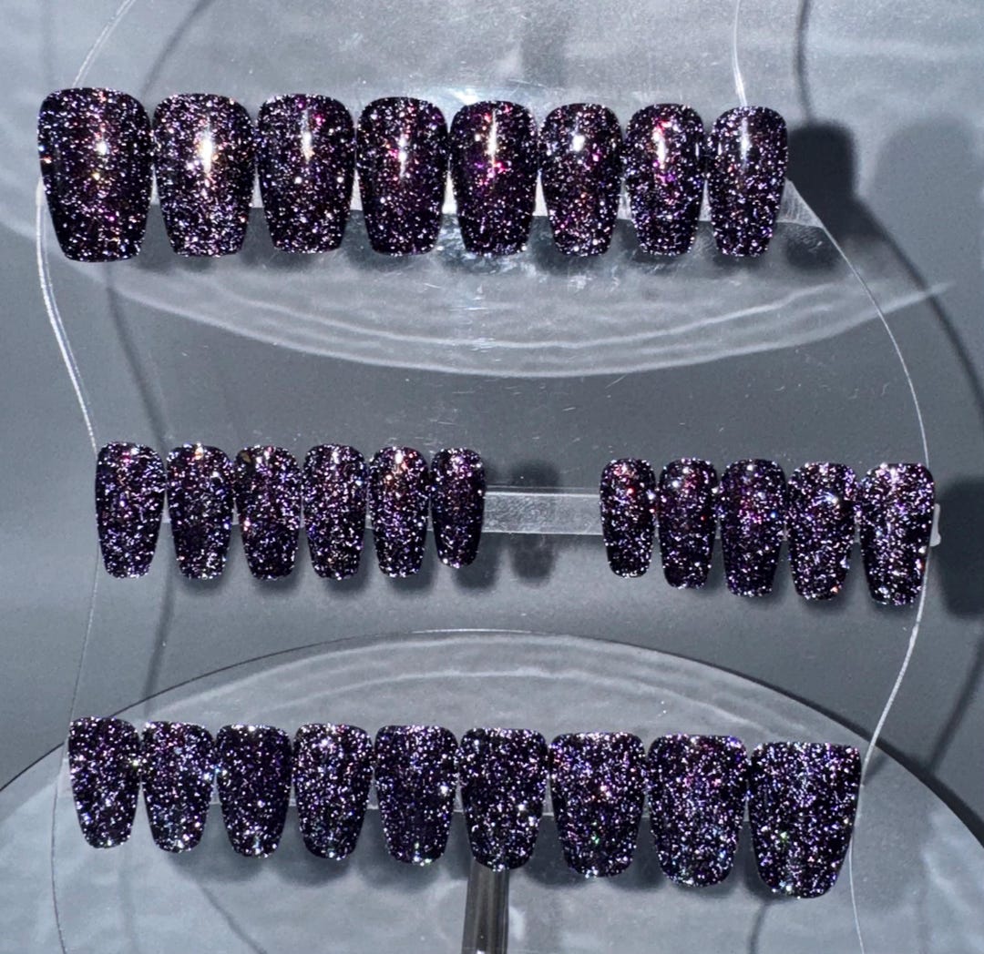 LAVA LUMINOUS - Set of 28 Nails - Coffin/short - Etsy