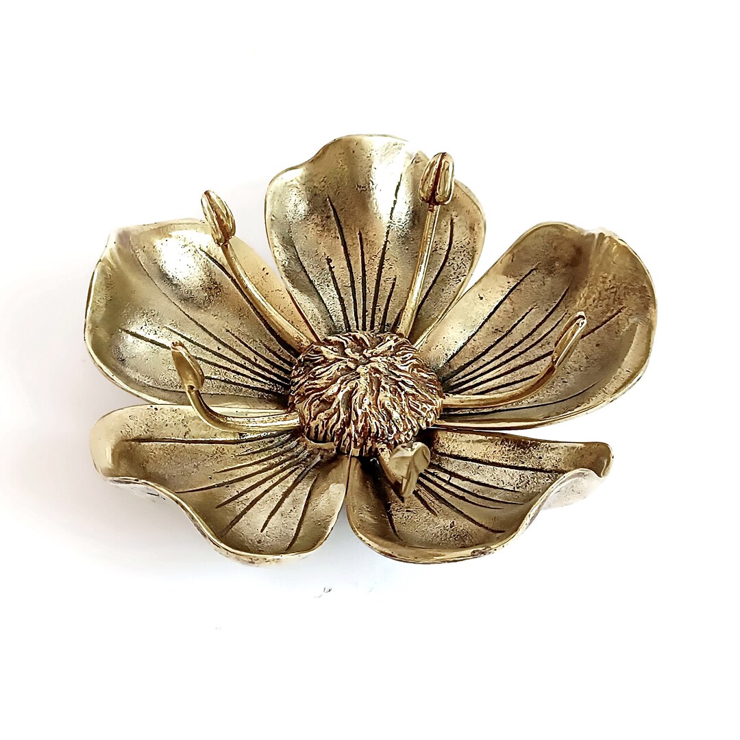 Antique Flower Ashtray Opened Petals Ashtray Collectible Carved ...