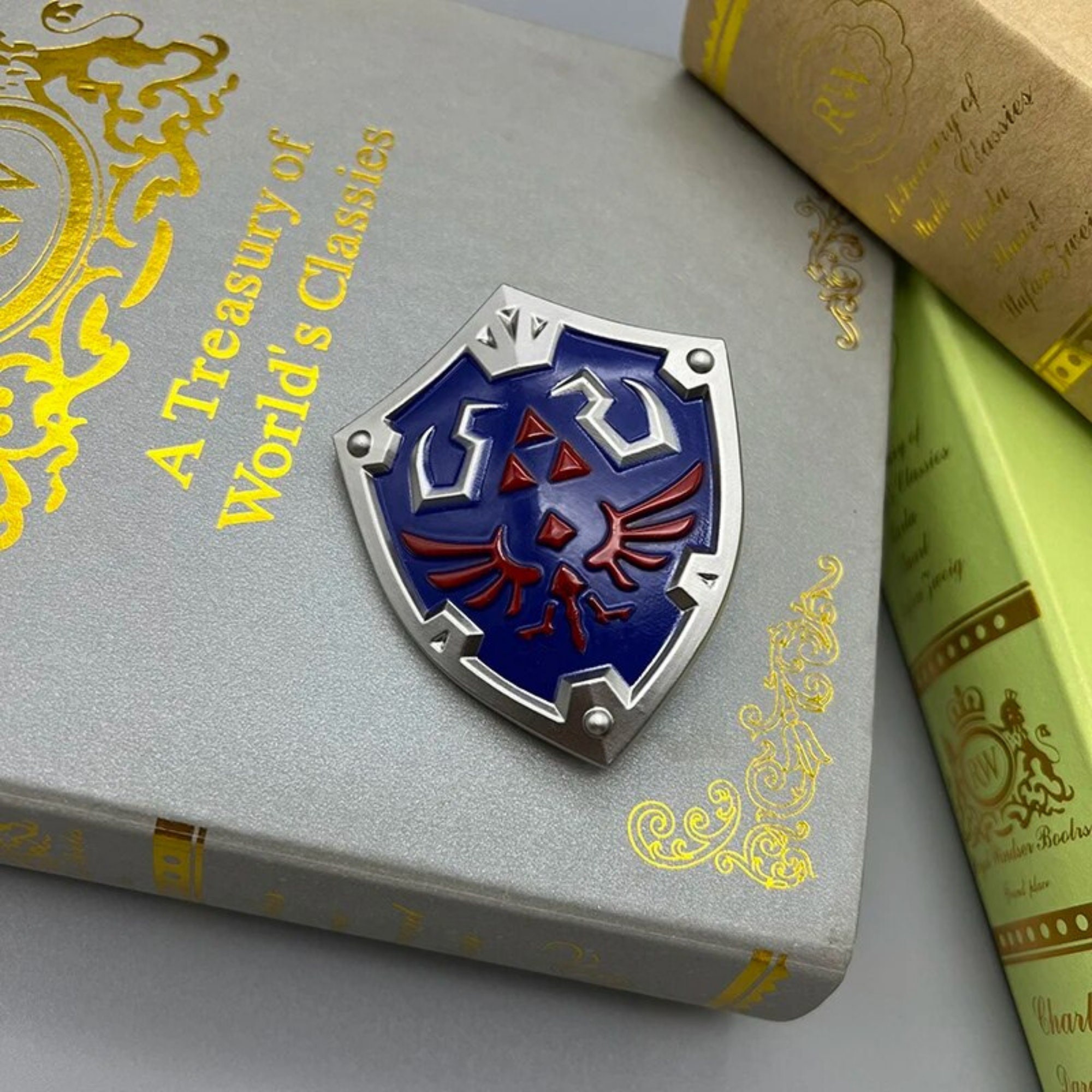 Legend of Zelda Replica 7 Cm Hylian Shield Botw Gaming Miniature ...