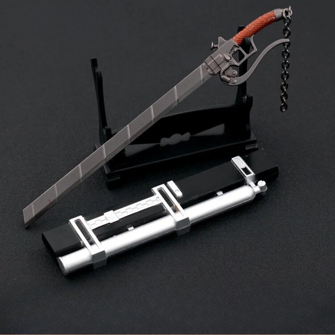 Attack on Titan 20 Cm Replica Mobility Gear Anime Miniature, Collector ...